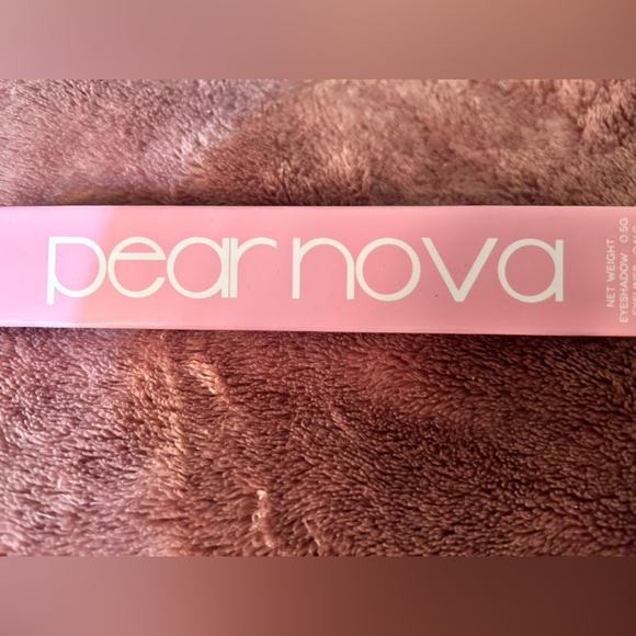 Pear Nova | Makeup | Eye Duo Stick Shadow And Liner | Poshmark